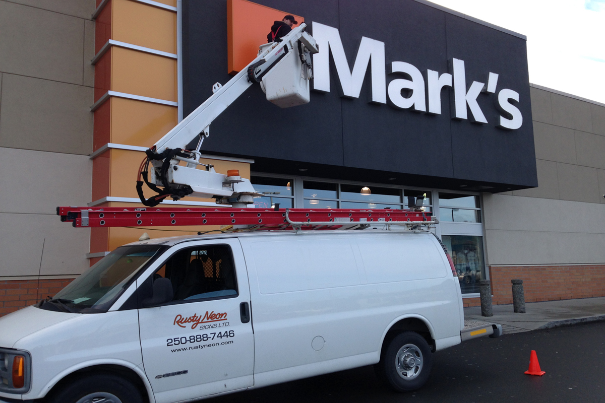 Sign Maintenance & Service by Rusty Neon Signs