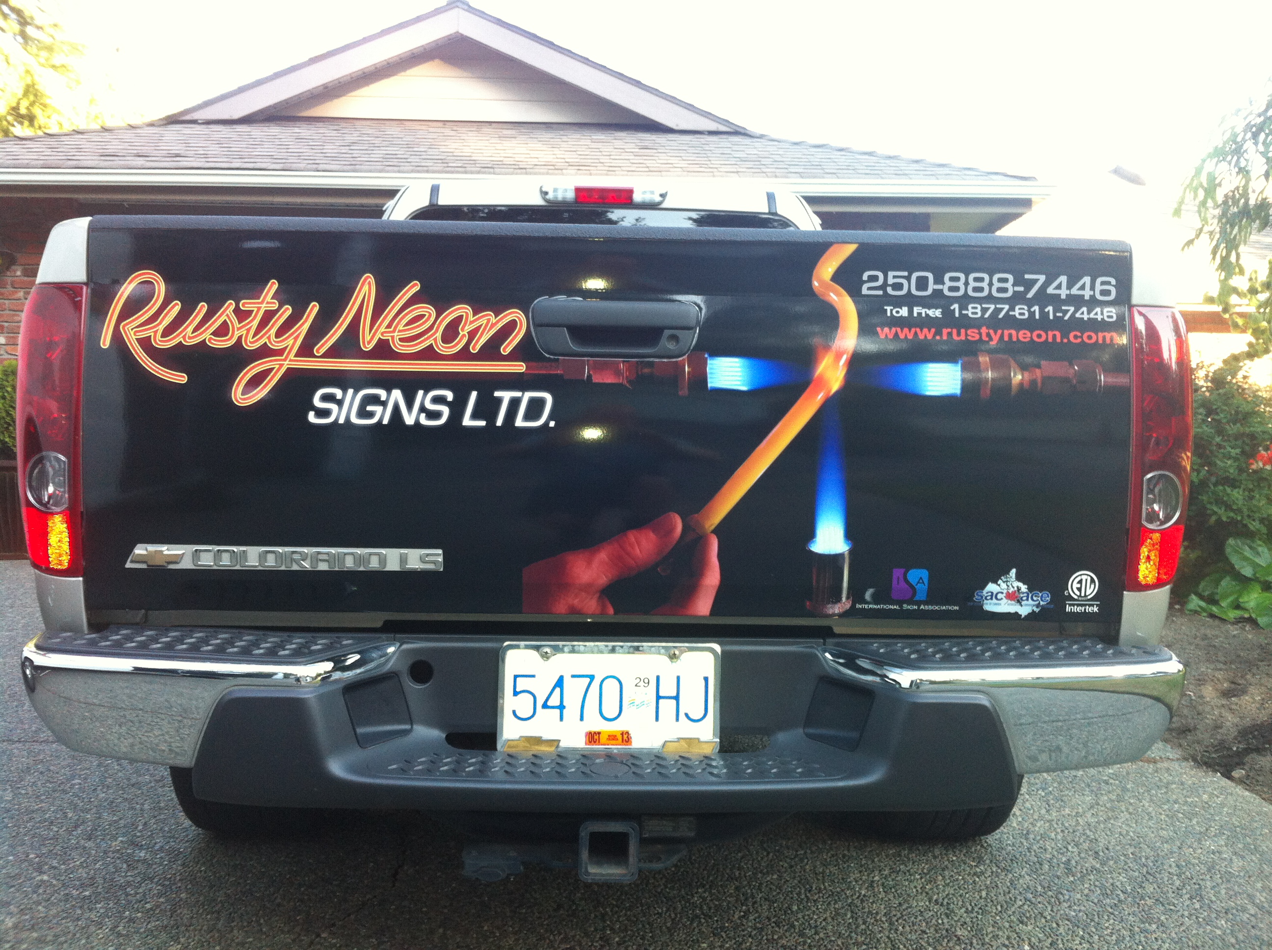 About Rusty Neon Signs in Victoria BC